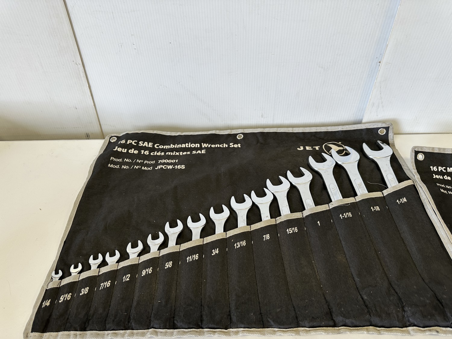 16 Piece SAE Combination Wrench Set and 16 Piece Metric Combination ...