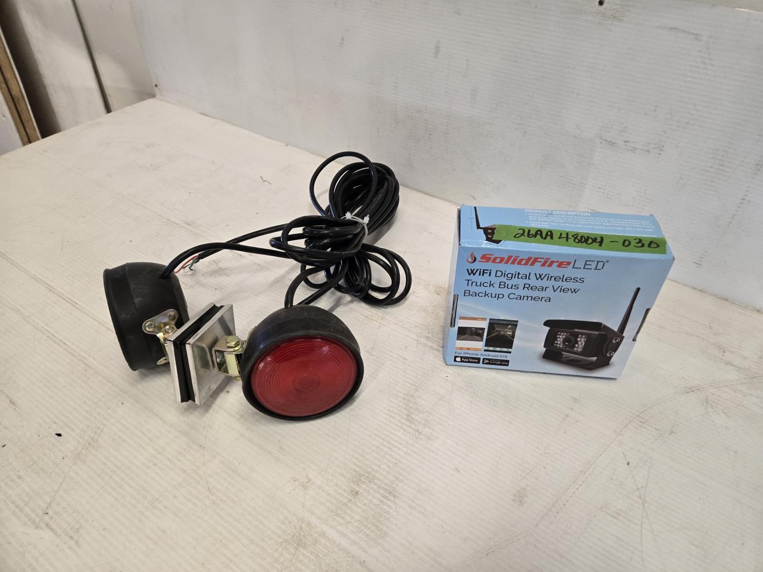 Solid Fire Digital Wireless Rear View Camera & Magnetic Trailer Lights - 26AA | Team Auctions