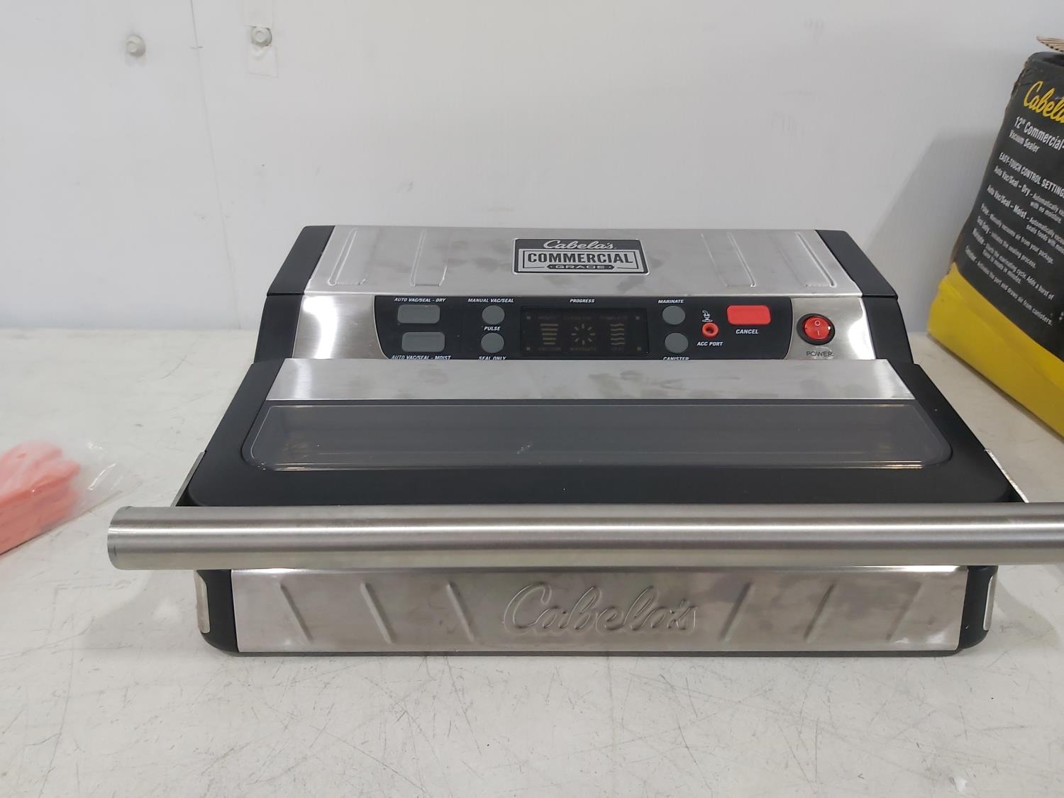 Cabela's 12 Inch Commercial-Grade Vacuum Sealer - 26AB | Team Auctions