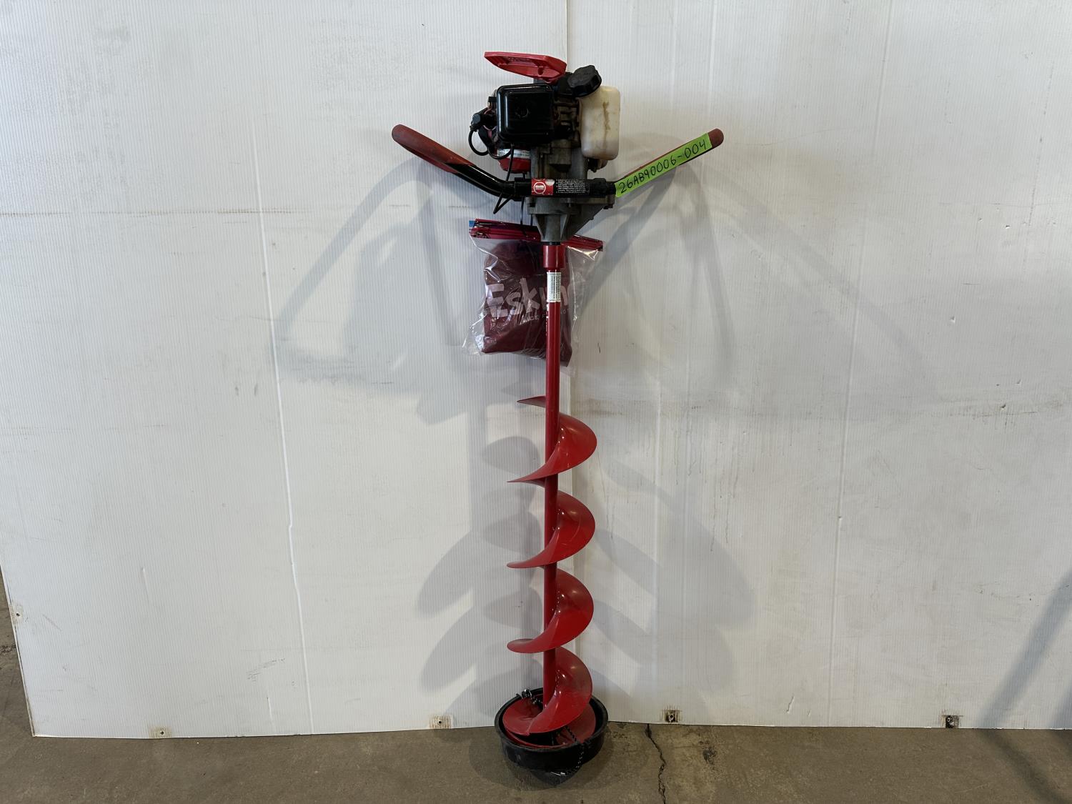 Eskimo Stingray S33 8 Inch Gas Ice Auger - 26AB | Team Auctions