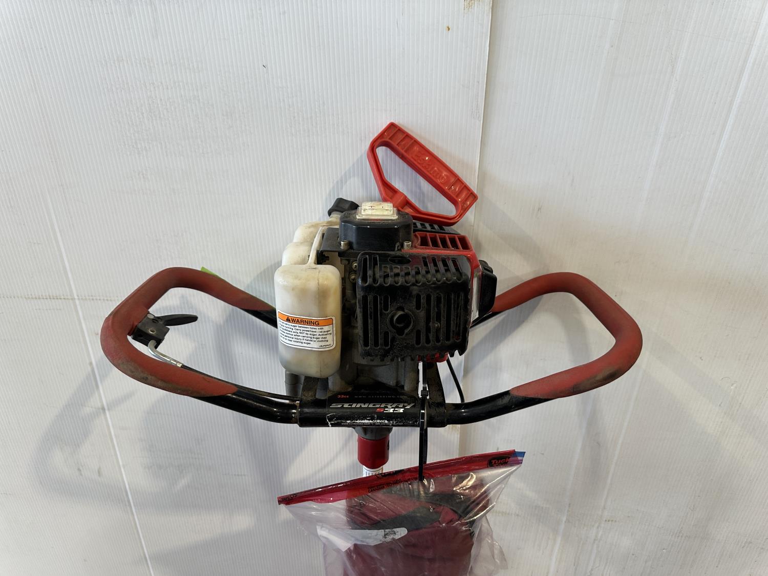 Eskimo Stingray S33 8 Inch Gas Ice Auger - 26AB | Team Auctions