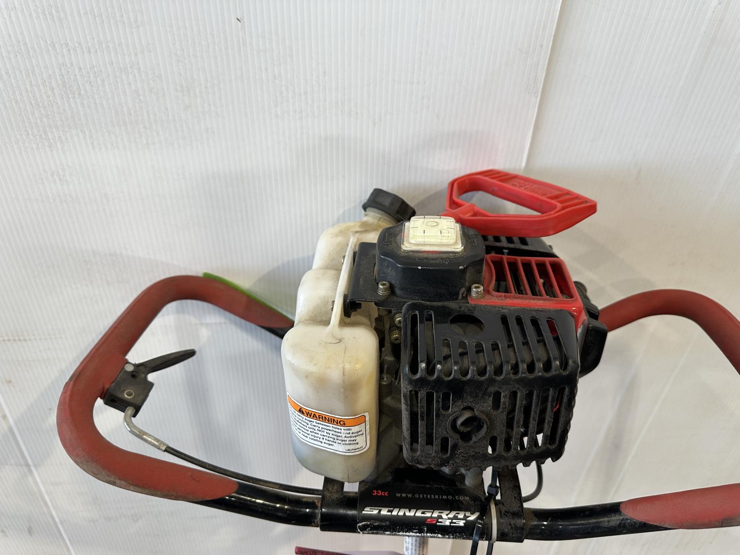 Eskimo Stingray S33 8 Inch Gas Ice Auger - 26AB | Team Auctions