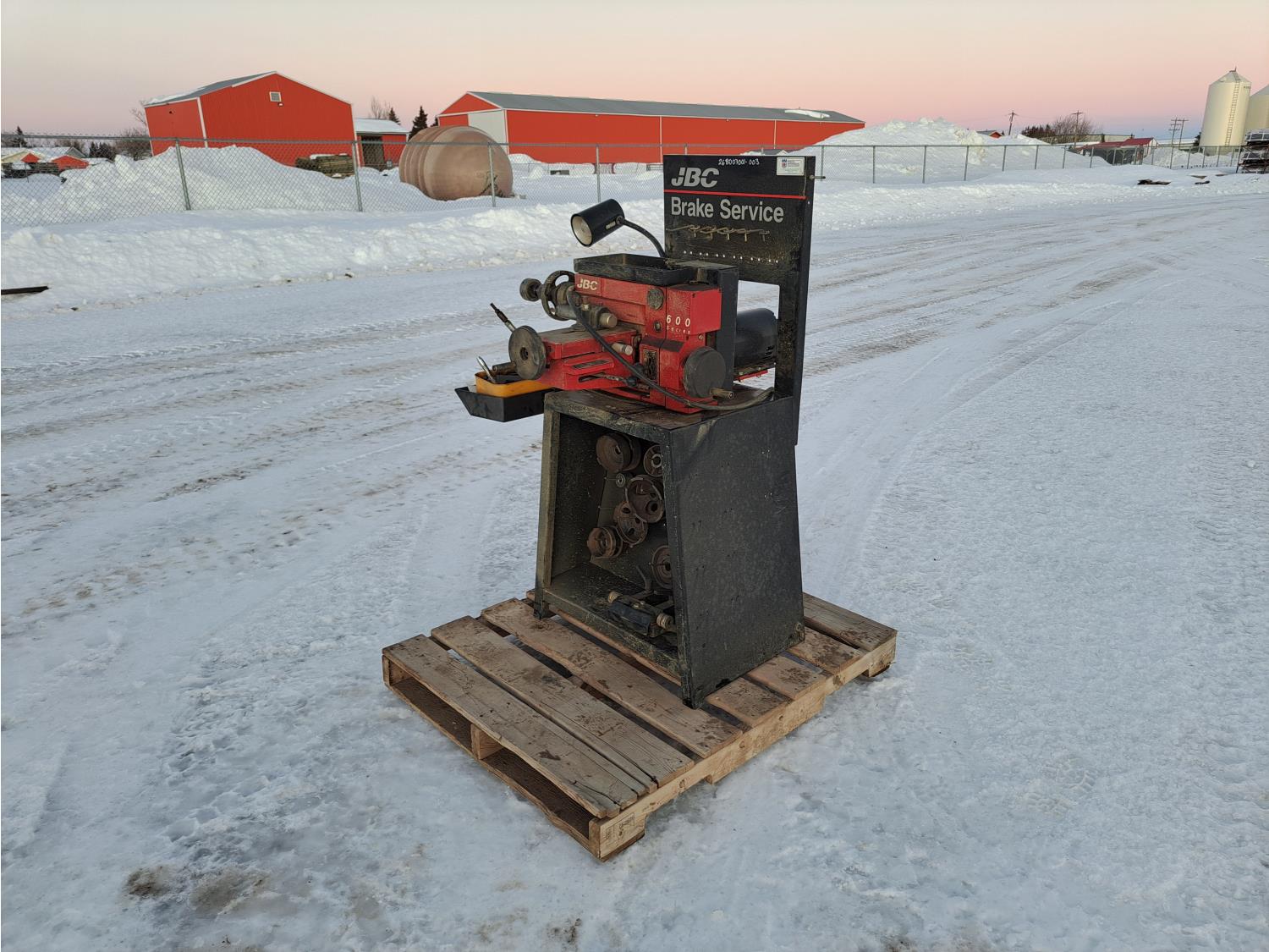 JBC 600 Series Broke Lathe Machine - 26BD | Team Auctions