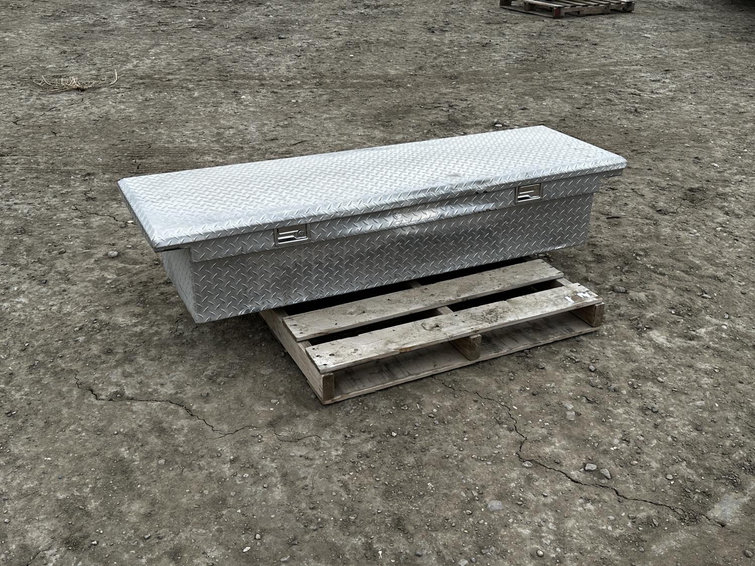 70 Inch Truck Tool Box - 26CG | Team Auctions